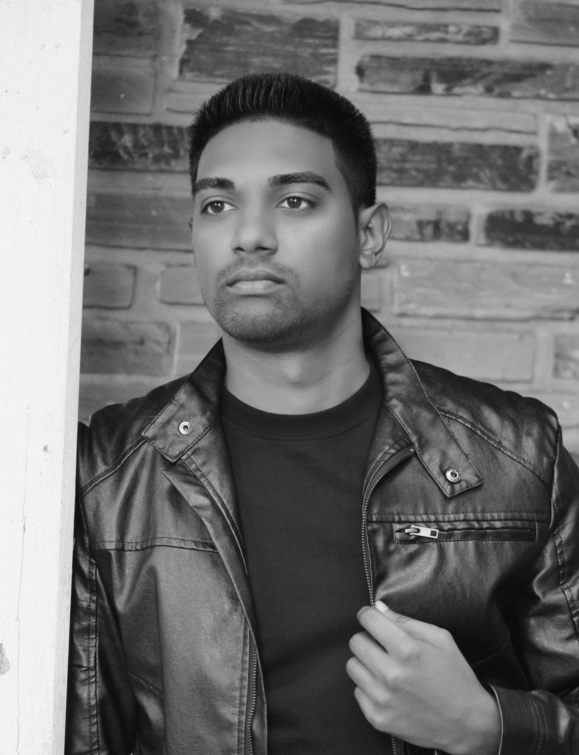 MALE MODELS - Mobile Model Management Agency